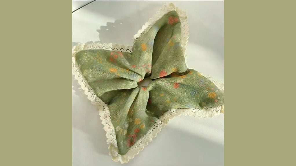 How to Make a Square Scrunchie: A Simple DIY Tutorial